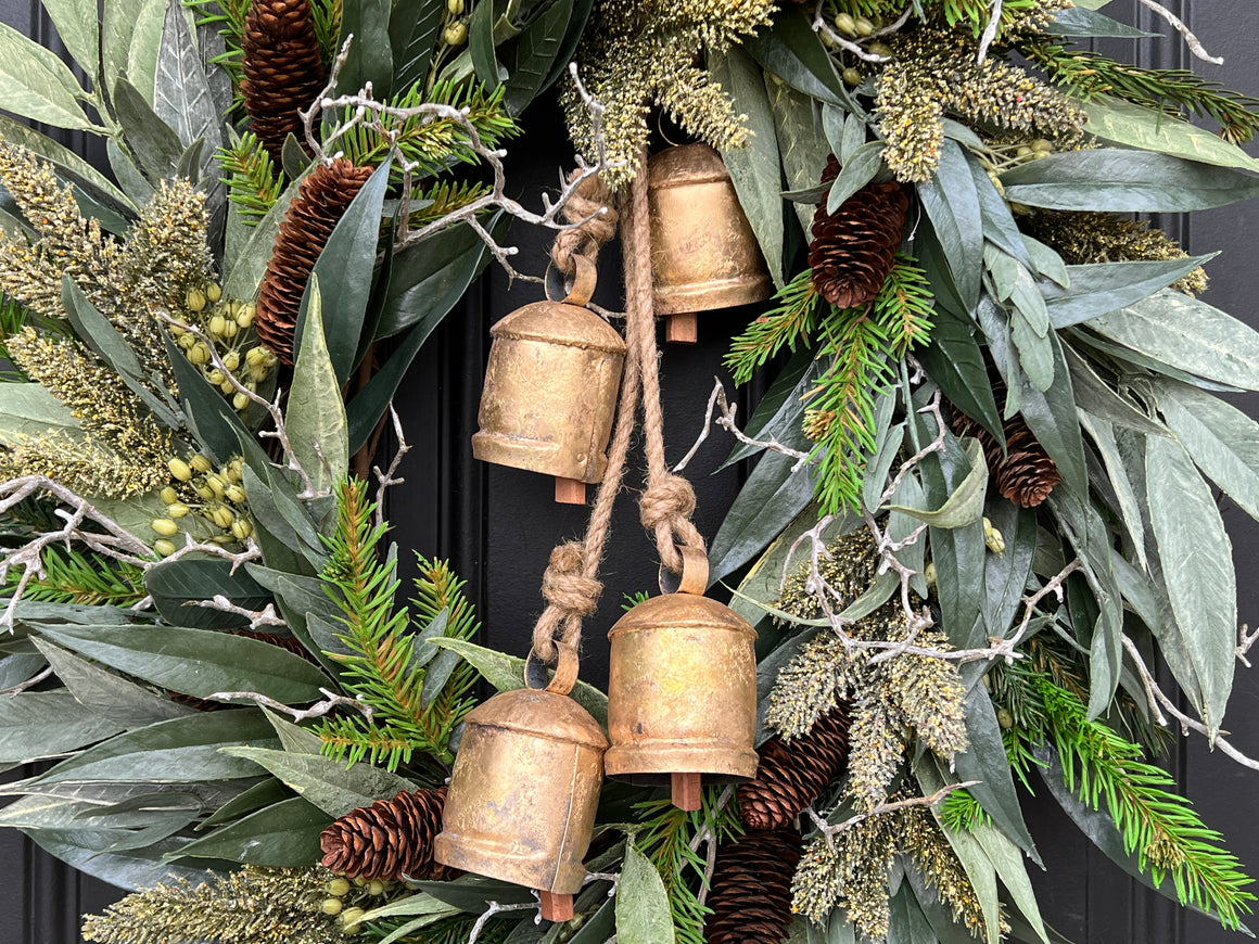 Christmas Bells Winter Oval Wreath | TwoInspireYou