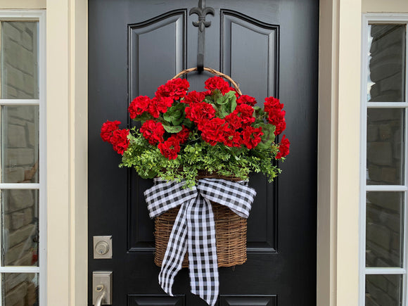 Summer Red Geranium Basket Wreath | TwoInspireYou